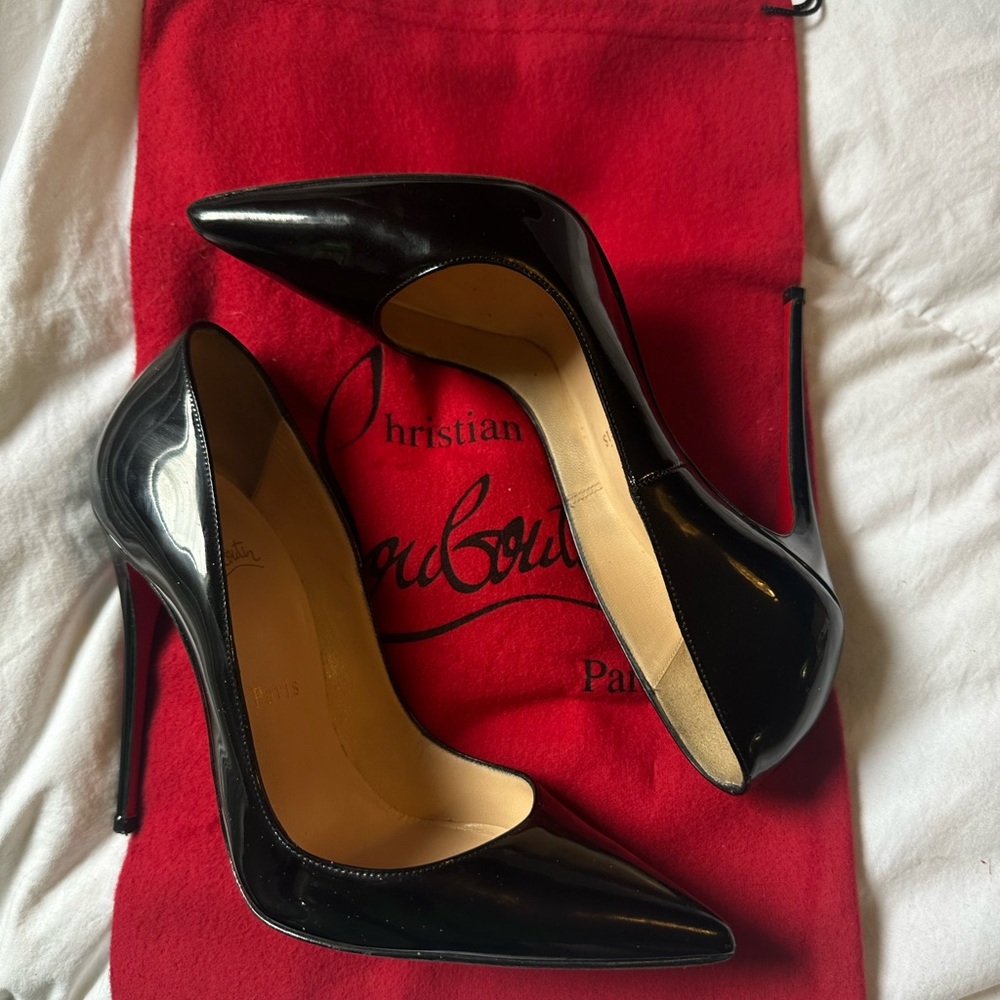Black Christian Louboutin So Kate Heels - Gem